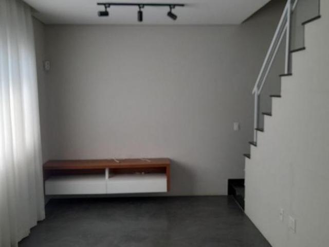 SOBRADO EM CONDOMINIO