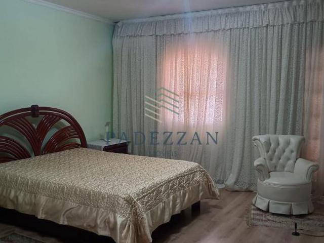 SOBRADO EM CONDOMÍNIO | 4 DORMS | LOTE ÚNICO | PQ. MONTE ALEGRE | TABOÃO DA SERRA