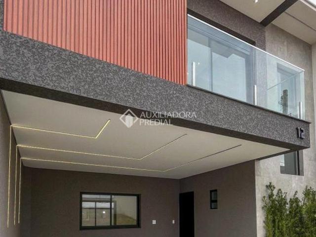 Sobrado em condominio com 144m