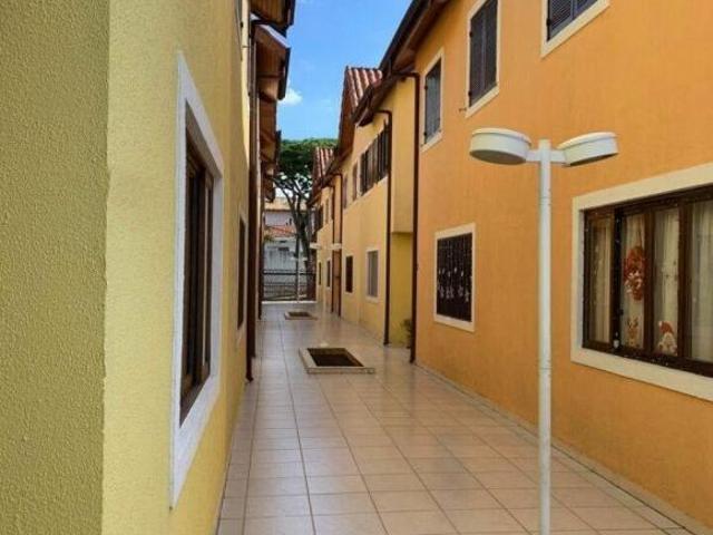 Sobrado em Condominio com 110m² com 3 quartos 1 suíte 2 vagas no Butantã