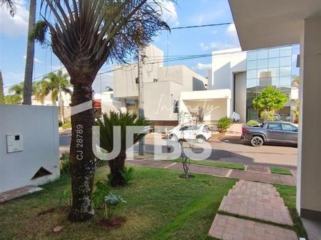 Sobrado em condomínio com 259m² 4 quartos à venda no Gávea Paradiso