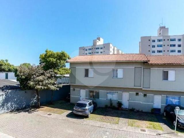 Sobrado em condomínio com 2 quartos no JAÇANÃ
