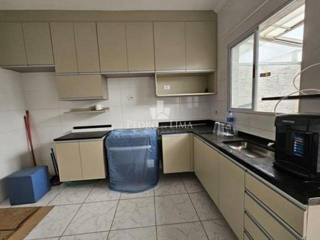 Sobrado em condomínio com 2 quartos sendo 2 suítes, 2 vagas e 100 m² na Vila Ré