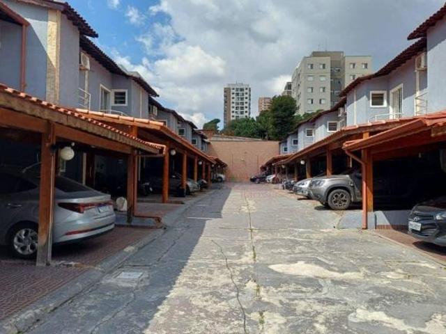 Sobrado em Condomínio com 2 vagas em Centro de Itaquera