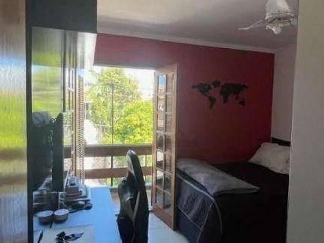 Sobrado em Condomínio com 3 Dormitórios, Área Gourmet e Vista para Reserva