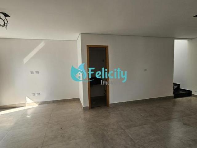 Sobrado em Condominio com 3 dorms, 1 suíte, 2 vagas, 110m2 no Pq. São Domingos