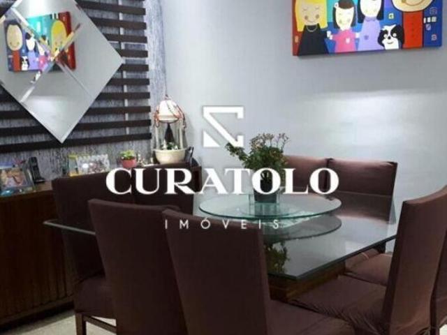Sobrado em Condomínio com 3 dorms, varanda, churrasqueira e 2 vagas Vila Bela