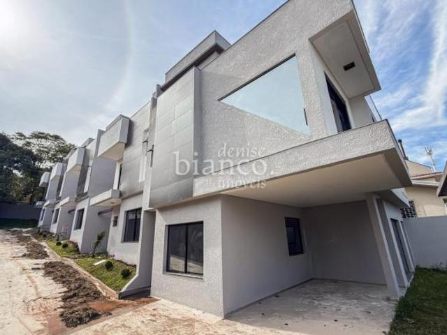 Sobrado em condomínio com 3 suítes e terraço no Se