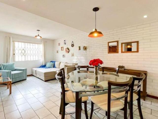Sobrado em Condomínio com 3 Quartos 1 Suíte e Espaço Gourmet no Boqueirão
