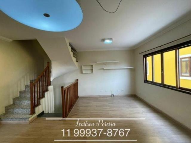 Sobrado em Condominio com 3 quartos 1 suíte 2 vagas no Butantã. FL64