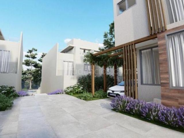 Sobrado em condominio com 3Q, 140 m R 806.550 Bacacheri Curitiba
