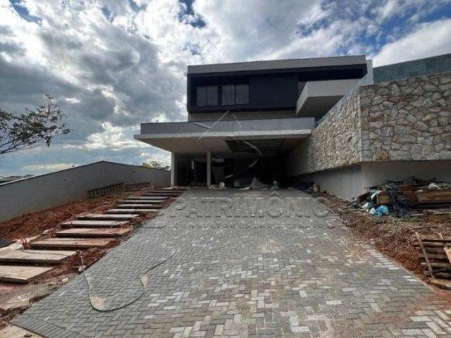 SOBRADO EM CONDOMINIO COM 4 SUITES COM CLOSET RESIDENCIAL SAINT PATRICK