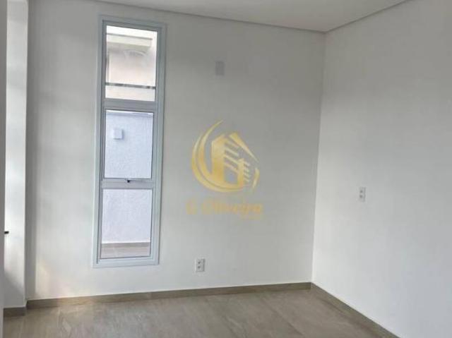 Sobrado em condomínio à venda, 2 quartos, 2 suítes, A/C 316m² A/T 300m2