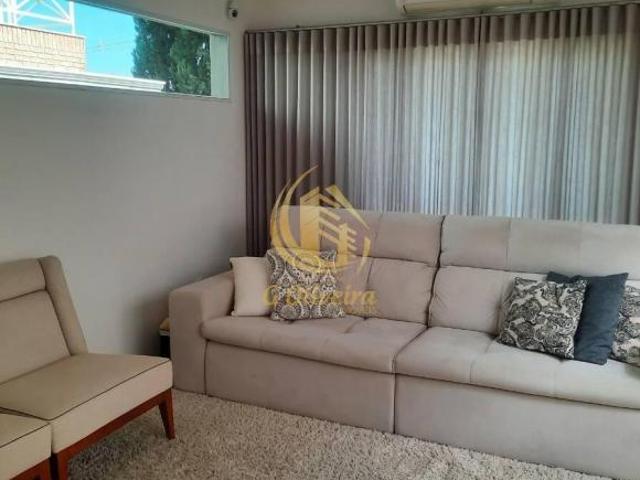 Sobrado em Condomínio à Venda, 3 Quartos, 3 Suítes, A/C251m² A/T 251m2