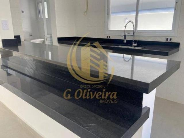 Sobrado em Condomínio à Venda, 3 Quartos, A/C155m² A/T 150m2