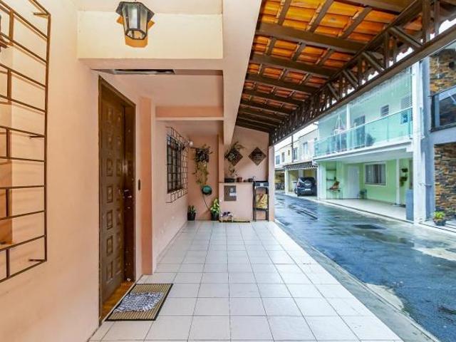 Sobrado em condominio a venda Boqueirão