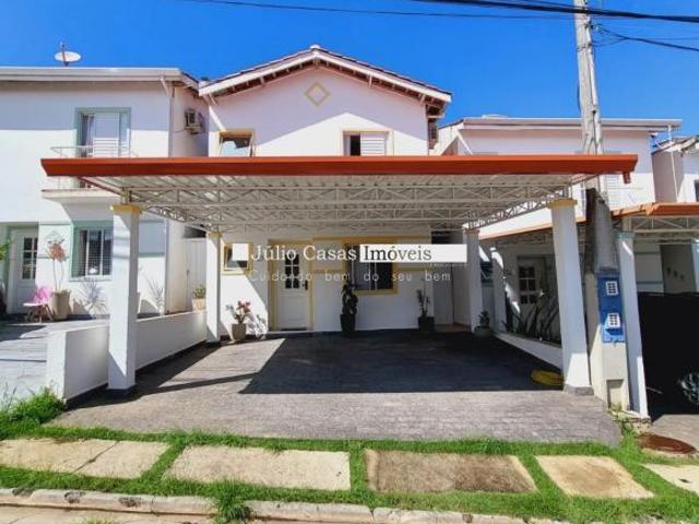 Sobrado em condomínio a venda com 3 quartos