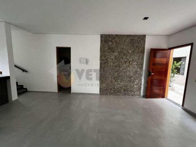Sobrado em condomínio à venda, com 2 suítes, 85m² Pontal Santa Marina
