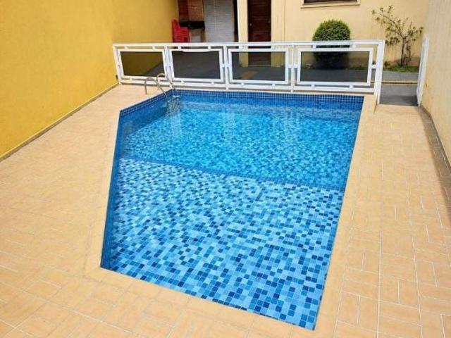 Sobrado em Condomínio à Venda em Mongaguá | 2 Quartos | 50m do Mar | Porteira Fechada | Aceita Finan