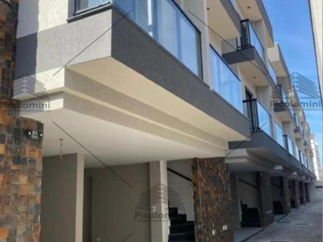 Sobrado em Condomínio à Venda na Vila Formosa com 84 metros, 2 quartos, sala ampla, sacada, 2 banhei