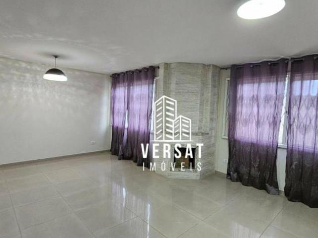 Sobrado em Condomínio à Venda no Uberaba, Curitiba | 164 m², 3 Quartos, Suíte, Ático e 3 Vagas