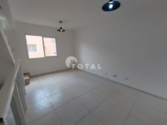 Sobrado em condomínio à venda no bairro Vila Falchi em Mauá/SP!