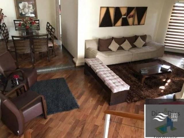 Sobrado em condominio alto padrão