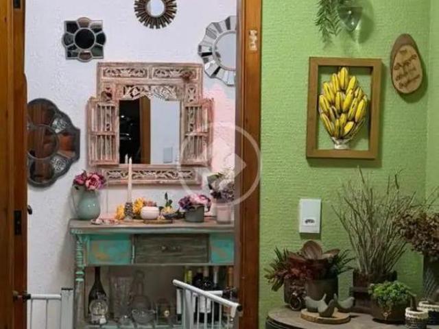 Sobrado em condomínio atrás do Shopping Estação