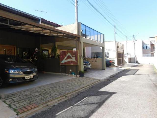 SOBRADO EM CONDOMÍNIO BAIRRO XAXIM