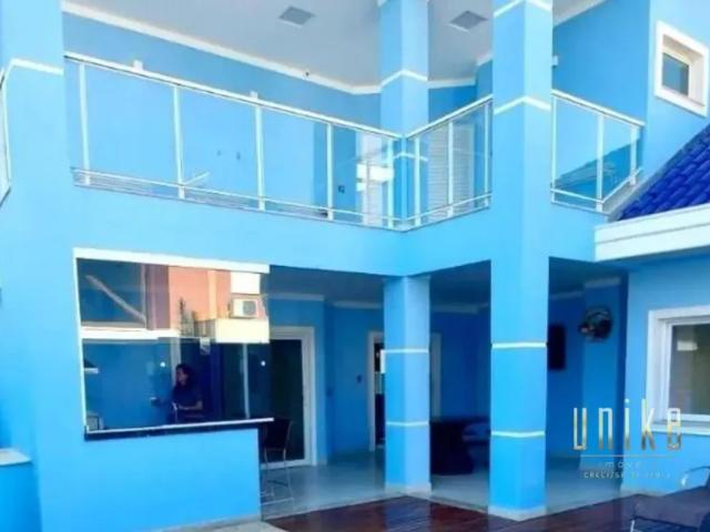 Sobrado em Condomínio de Alto Padrão