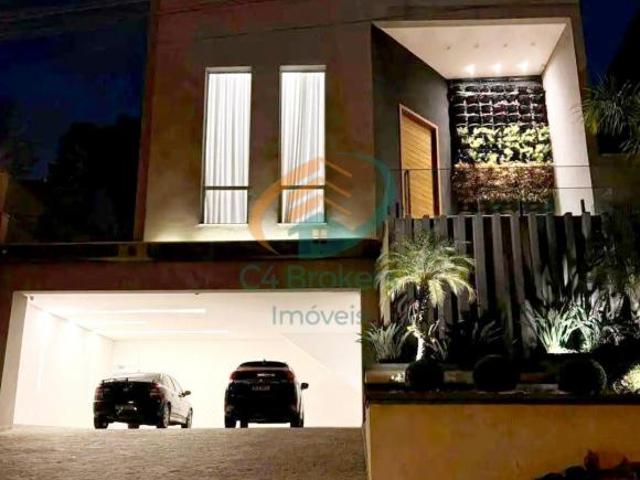 Sobrado em Condomínio em Caputera Arujá, SP