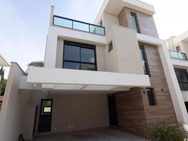Sobrado em condomínio em SANTA FELICIDADE com 144,21m²