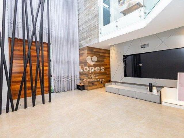 SOBRADO EM CONDOMÍNIO | FAZENDINHA | 4 QTOS | 196M²