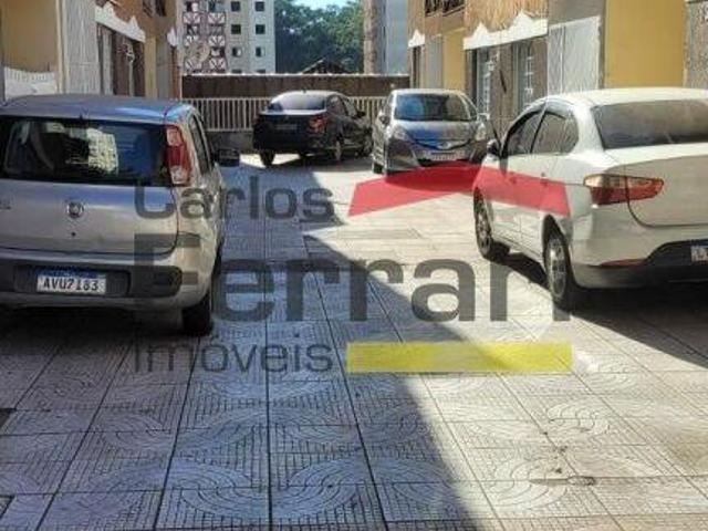 SOBRADO EM CONDOMÍNIO FECHADO