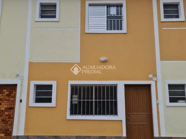 Sobrado em Condomínio Fechado, 55m², no Jardim São João em Mauá