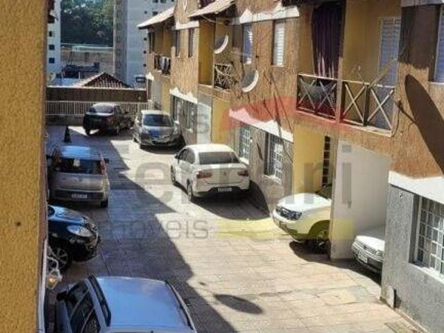 SOBRADO EM CONDOMÍNIO FECHADO