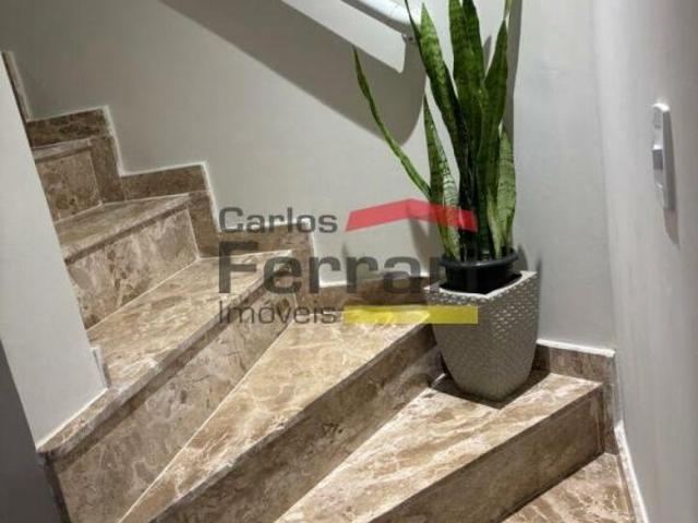 SOBRADO EM CONDOMINIO FECHADO