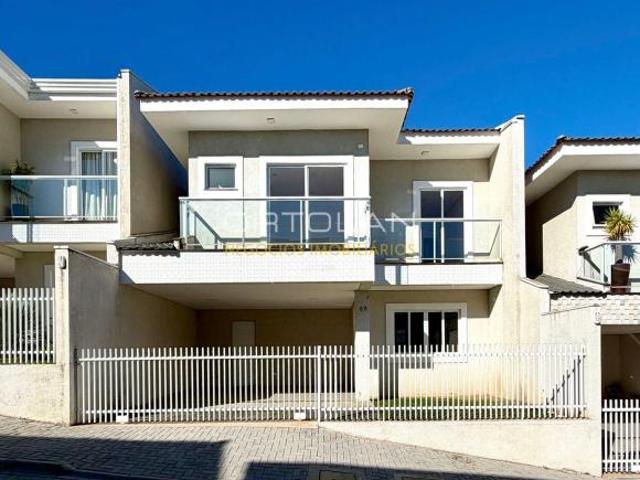 Sobrado em Condomínio fechado 145m² 03 Suítes Aristocrata São José dos Pinhais PR