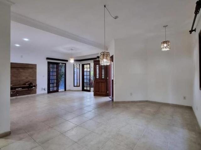 SOBRADO EM CONDOMÍNIO FECHADO 253m² 4 DORMITÓRIOS 1 SUÍTE MÁSTER COM CLOSET RESIDENCIAL ELDORA