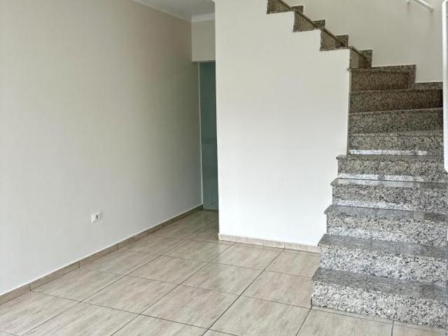 SOBRADO EM CONDOMINIO FECHADO | 2 DORMS | 2 SUTIES | 1 VGA | 70M²