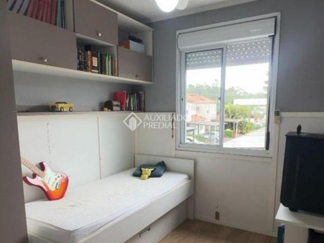 Sobrado em condominio fechado 3 quartos com suite