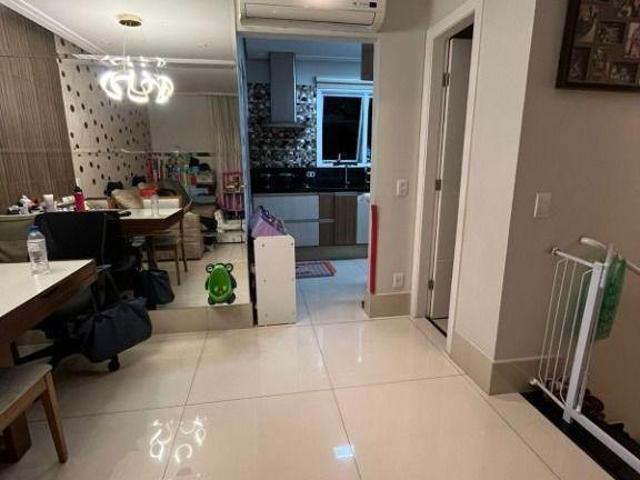 Sobrado em condomínio fechado à venda | 140m² | 3 dormitórios | 1 suíte | 4 vagas | Vila Siqueira