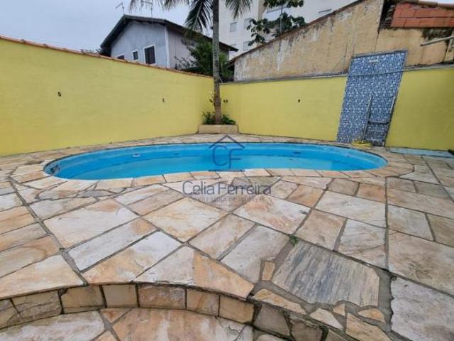 Sobrado em condomínio fechado a 200m da praia Martim de Sá Caraguatatuba/SP