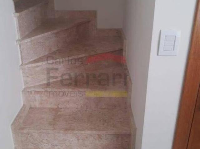Sobrado em condomínio fechado c/ 02 dorm + 01 suite R$640 Mil. Próximo ao bairro Sta. Terezinha !