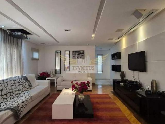 Sobrado em Condomínio Fechado com 3 Quartos para Comprar, 474m² Vila Gilda, Santo André/SP