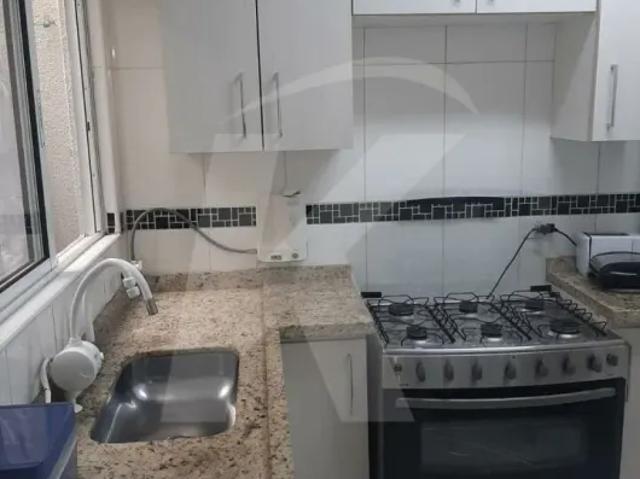 Sobrado em condomínio fechado com 120 mts², 3 dormitórios 1suíte, 2 vagas, à Venda na Vila Mazzei