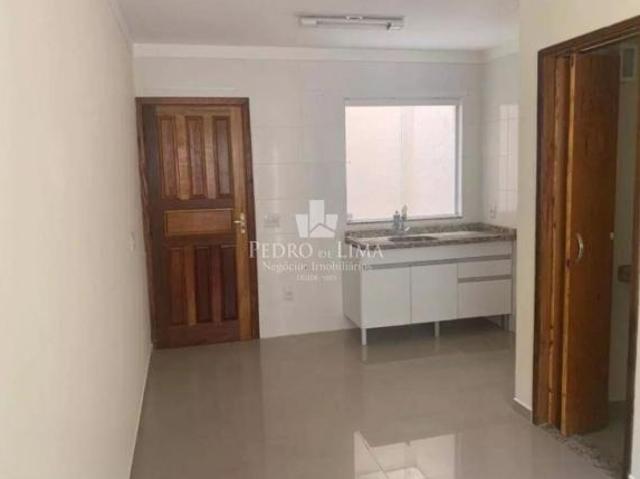 Sobrado em condomínio fechado, com 2 quartos, sendo 2 suítes, na Vila Formosa, Rua Hemisfério