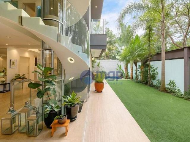 Sobrado em condomínio fechado com 4 suítes à venda, 790 m² Jardim França São Paulo/SP