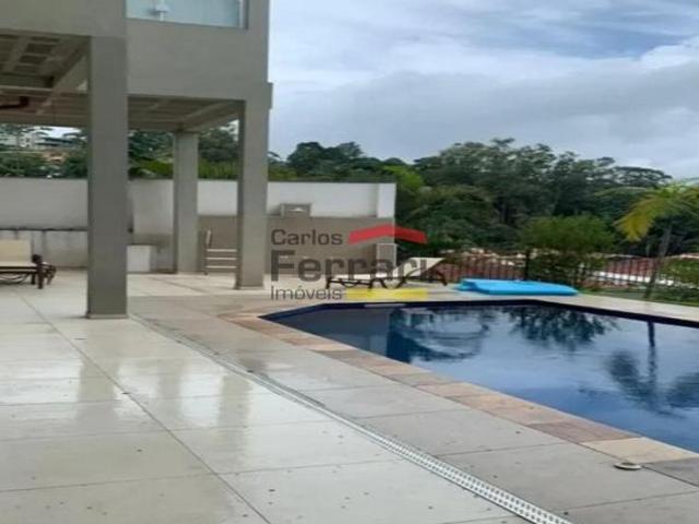 Sobrado em condominio fechado com lazer completo pé da Serra da Cantareira