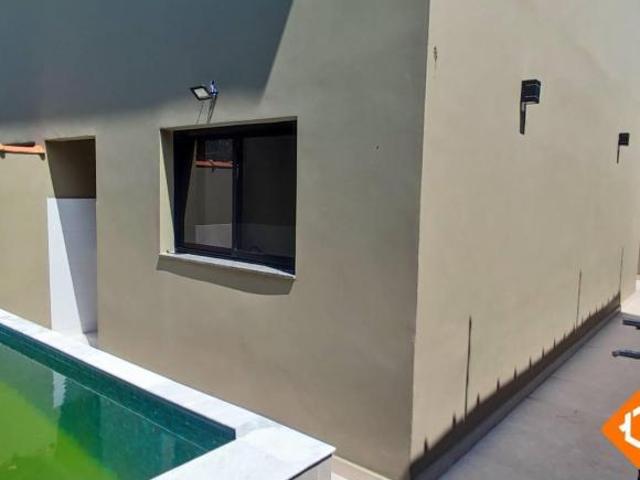SOBRADO EM CONDOMÍNIO FECHADO COM PISCINA PRIVATIVA! 2 SUITES ITANHAEM/SP